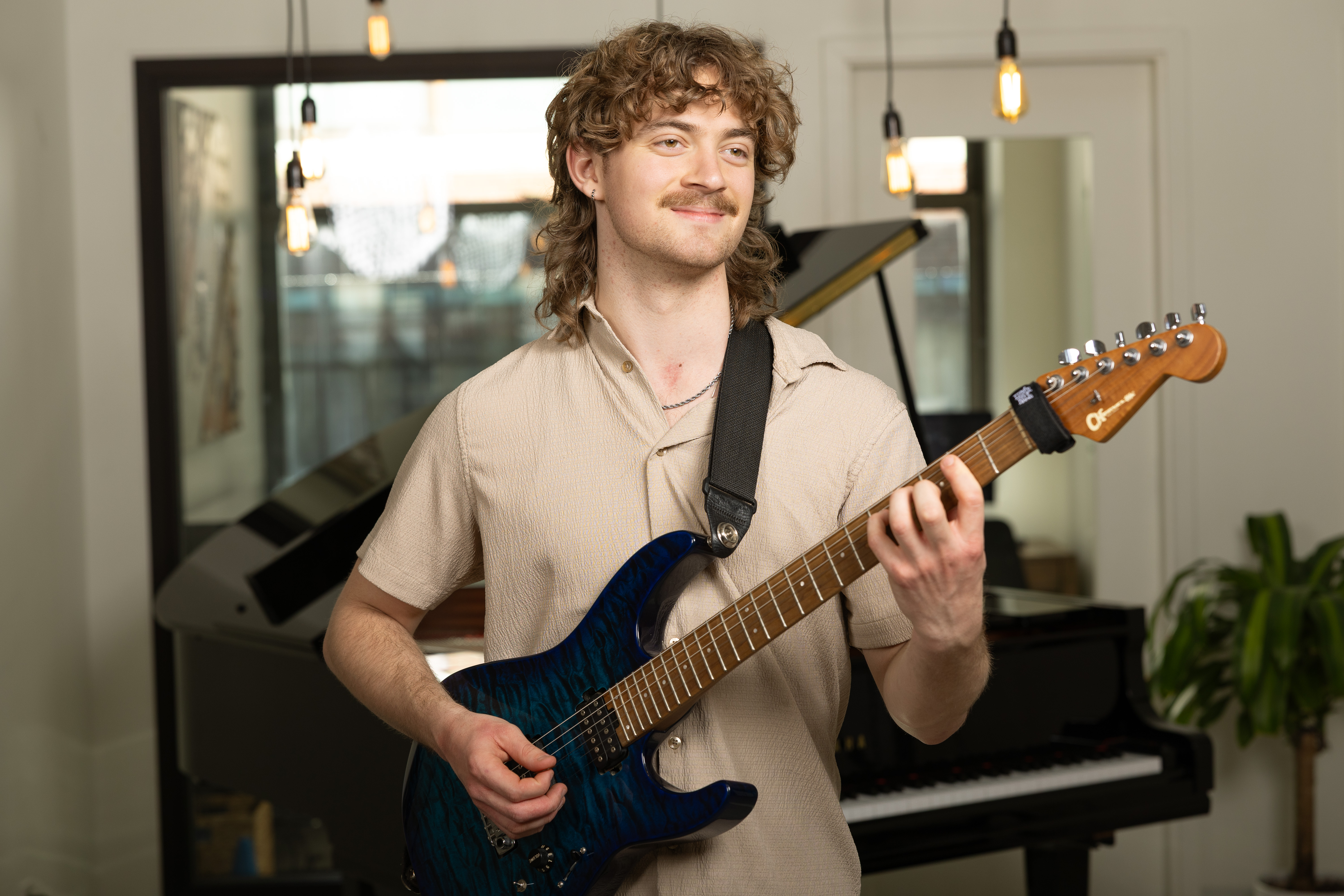 How to Play C Major Scale on Guitar: Complete Beginner Guide ...